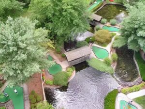 15 Best Mini Golf Courses In Connecticut 2025