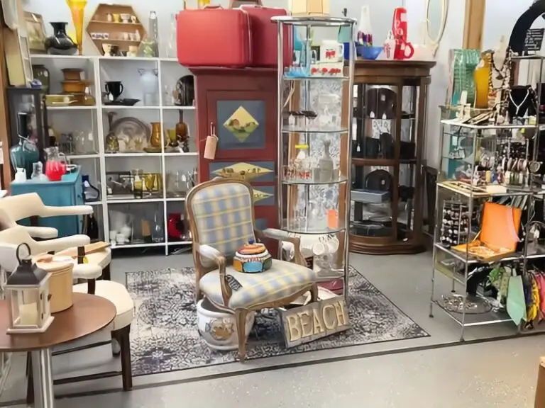 20 Best Antique Stores In Connecticut [2026]